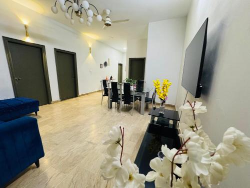 Deluxe 3 Bed House - Karachi