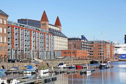 Artist's Penthouse By The Water's Edge - Copenhaguen