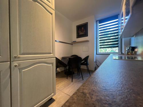 Mieterlux Central 4-room Apartment Near Offenbach Central Station 8 Guests - Frankfurt pe Main
