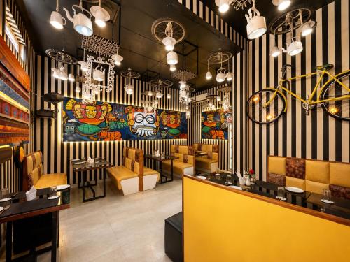 Hotel Puri Waves - Near Blue Flag Beach - Restautant, Parking & Spa - Puri