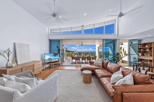 Luxury Villa Views Views Views - Airlie Beach