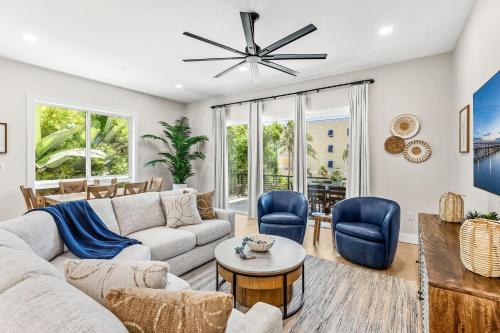 30 40 Eighth Avenue - Palm Bay