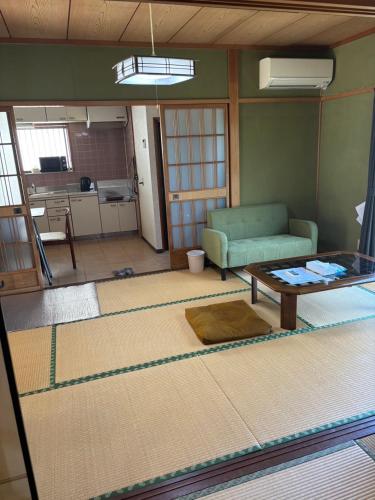 木の家ゲストハウス松山本館 - Matsuyama