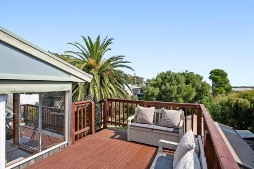 Dare Street Beach Retreat Family Holiday Home Pet Friendly Walk To The Beach And Shops - Ocean Grove