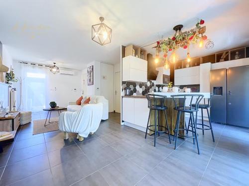 Casa Luz - 9 Personnes, Cosy, Jardin, 7 Lits, Clim En Ete - Saint-Martin-de-Crau
