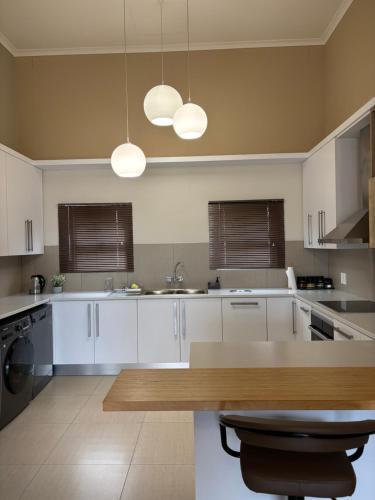 The Onyx Luxury Apartment - Windhoek