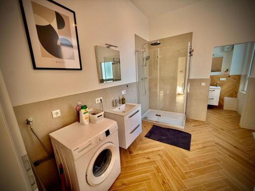Zi 6 Zentral Und Modern Zimmer Im Herzen Oldenburgs - Oldenburg