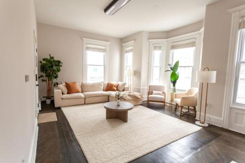 Spacious Family Home Near Nyc Private Parking - Seagate Beach, Brooklyn