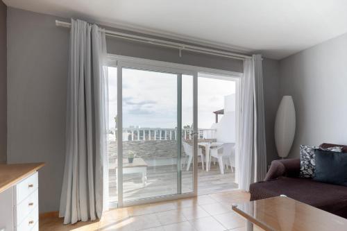 Daruma Apartments 1-bedroom Apartment With Sea Views - Costa Teguise