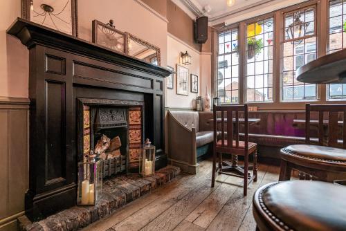 The Cross Keys Hotel - Knutsford