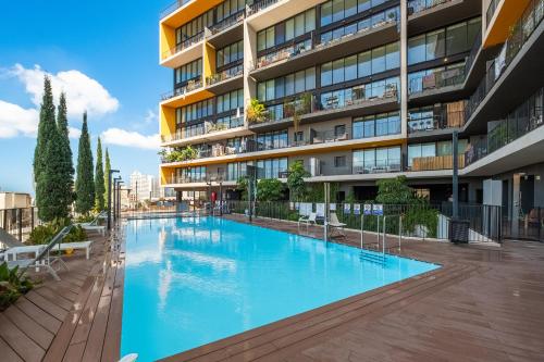 Mr Elifelet View With A Pool Neve Tsedek - Telavive