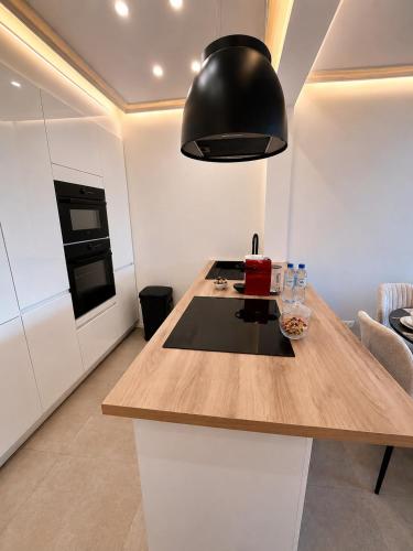 Luxury 1 Bedroom Apartment With Sofa Bed & Balconies Prime Location Near Ing Arena, Expo 12 & Atomiu - Brussels