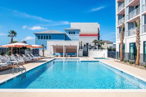 Golden Sands Carolina Beach Oceanfront, Tapestry By Hilton - Carolina Beach, NC