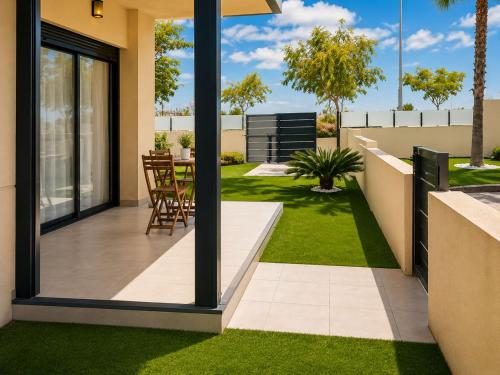 Ground Floor Bungalow In Pilar De La Horadada - Mil Palmeras Beach - Costa Blanca