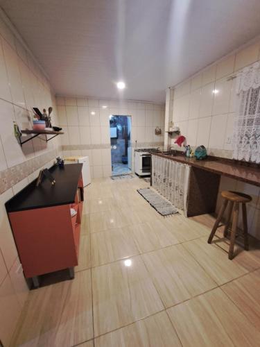 Linda Casa Completa Perto Do Shopping Piratas - Bairro Marinas, Com Estacionamento Incluso - Ilha Grande