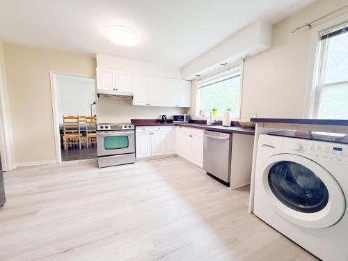 Quiet Queen Bedroom Near Steeles Bayview - Toronto