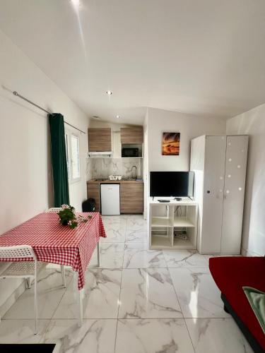 Chemin De Fer, Super Et Charmant Appartements - Chelles
