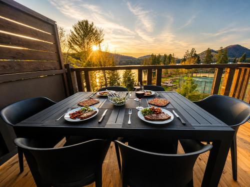 Appartement-condo Sur Lac Superieur-mont-tremblant - Québec