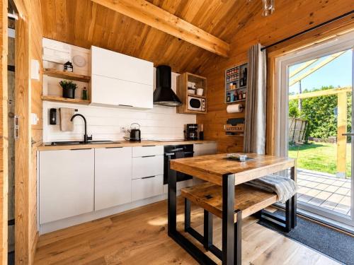 The Cabin Log Fire Cosy Home - Folkestone