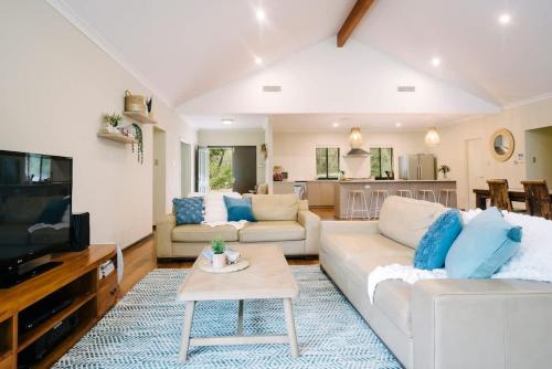 Blue Wren - Secluded Bushland Retreat With Pool - Margaret River