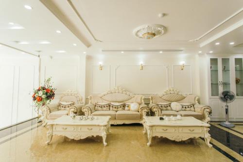 White Crown Hotel Ha Long - Hạ Long