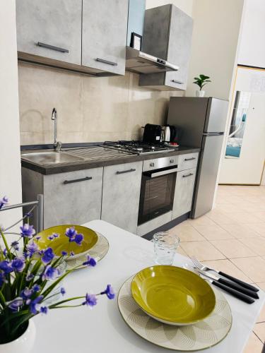Aparthotel Dergano 2 & 4 Near Metro Stop - Milan