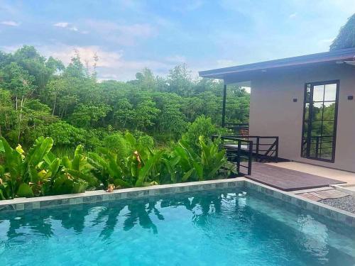 Relaxing River View Stay - San Jacinto, Philippines