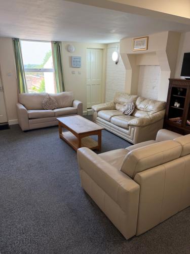 Quiet Sleeps 7 Notts City Transport, Motorpoint Trent Bridge Basement - Nottingham