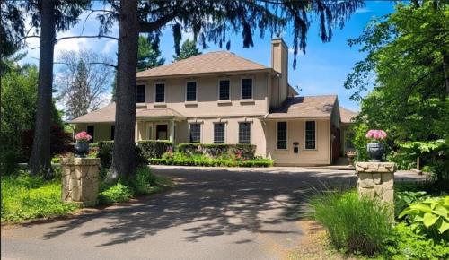 Charlotte Garden Bed And Breakfast - Niagara-on-the-Lake
