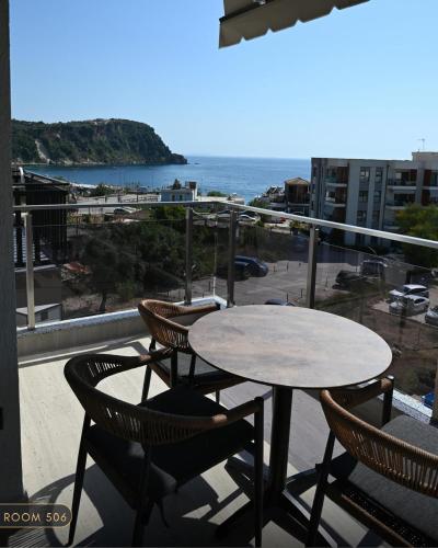 Elmares Hotel - Himarë