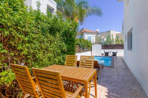 The Twentynine First Floor - Two Bedrooms - Protaras
