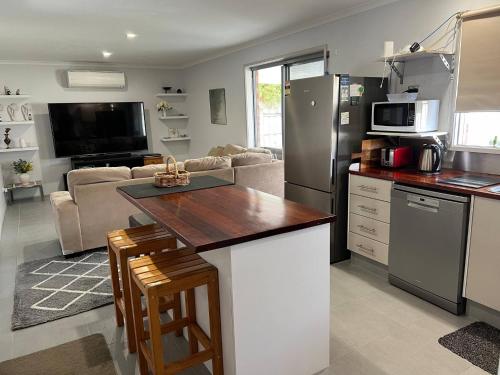 2 Bedroom Private Unit With Enclosed Back Yard - 拜恩斯代爾