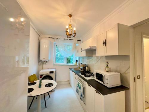 Port Classic Residence Elegant 2 Bedroom Apartament Near Constanta Port - Constanța