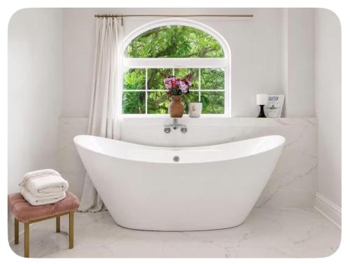 Luxe Spa Studio - Soaking Tub - Private - Quiet - Portland, OR