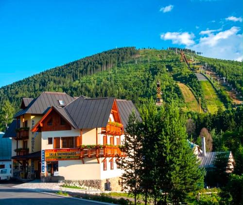 Sport Hotel Pomi - Harrachov