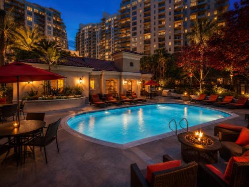 Private Room In Shared Apartment With Resort Amenities Pool Sauna Gym Hot-tub - Culver City, CA