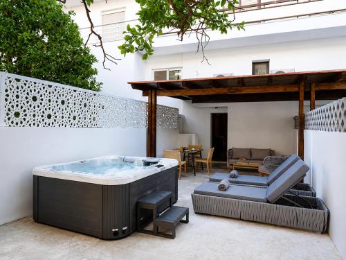 Pathos Urban Living Rhodes Town - 