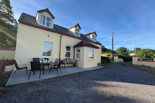 3-bed House Sleeps 6 With Garden And Parking - Tipperary