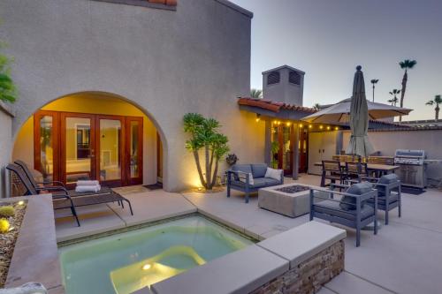 Dtwn Palm Springs Condo: Bbq, Pool, Fire Pit, Etc! - Cathedral City, CA