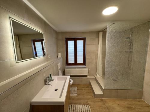 Souterrain Apartment Mit Top Anbindung Urbanstay Schwerin - Unesco Weltkulturerbe - Schwerin