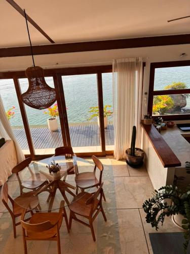 Cliffside Paradise Ocean View Beach Access - Uluwatu