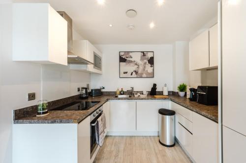 Luxury City Centre Stay - Sleeps 4 - Parking - Manchester
