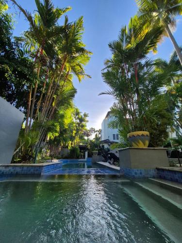 Maison Sauvage Retro Tropical Retreat - Port Douglas