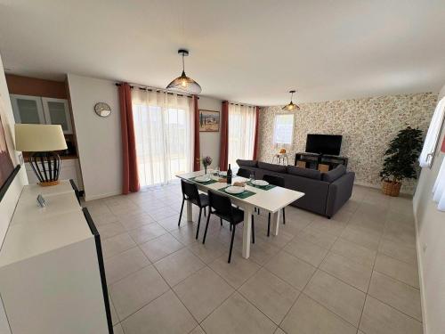 Ker Moan New House For A Family In Town Centre - Brest
