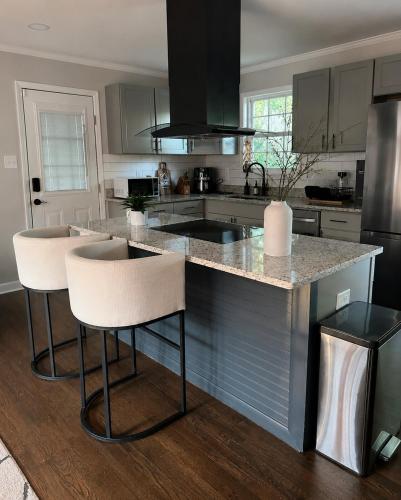 3br Modern Hilltop Home 5 Min To Atl Airport - Hartsfield-Jackson Atlanta Airport (ATL)