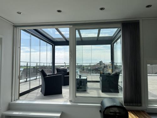 Executive 2-bedroom Apartment With Office Workspace & Scenic View - Stavanger