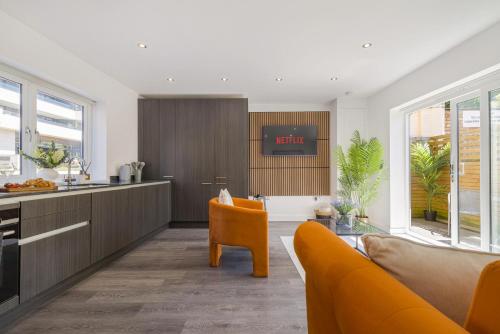 Spacious 3br Hove Home - Sleeps 8 - Free Parking - Brighton