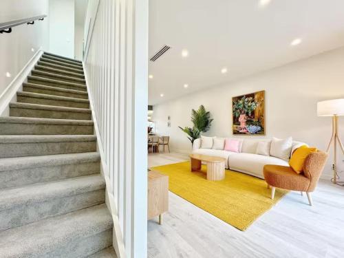 Bright & Modern Townhouse In Central Auckland - Auckland
