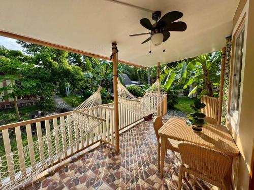 Bananaland Cottages - Panglao