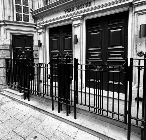 York House Apartments - York